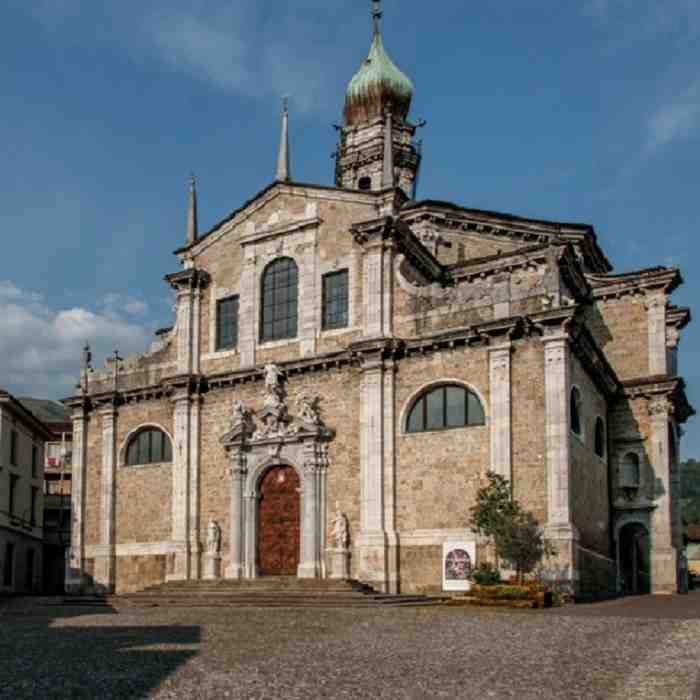 Basilica Santa Maria Assunta di Gandino Chiesa / Chiostro / Convento ...